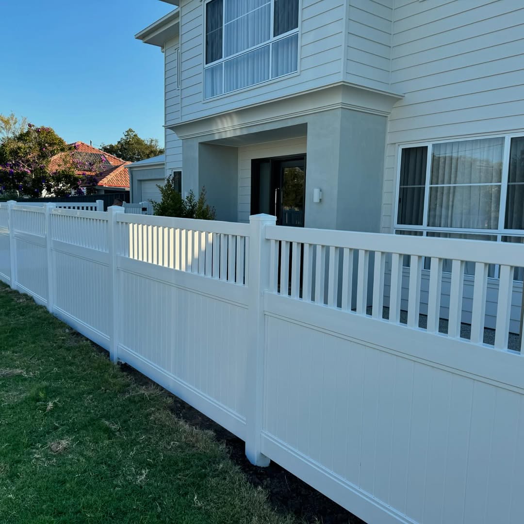 Semi Privacy PVC Fencing – East Coast PVC Fencing